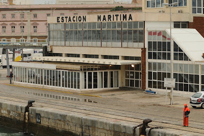 SHIPS & THE SEA - BLOGUE dos NAVIOS e do MAR: CADIZ CRUISE SHIP TERMINAL