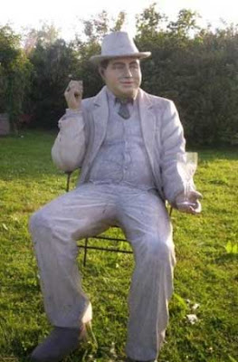 Nothing To Do With Arbroath: Life-size Al Capone statue stolen