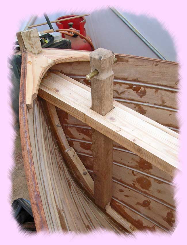 Building a Northumbrian Coble: Fiddly templates and more brooding