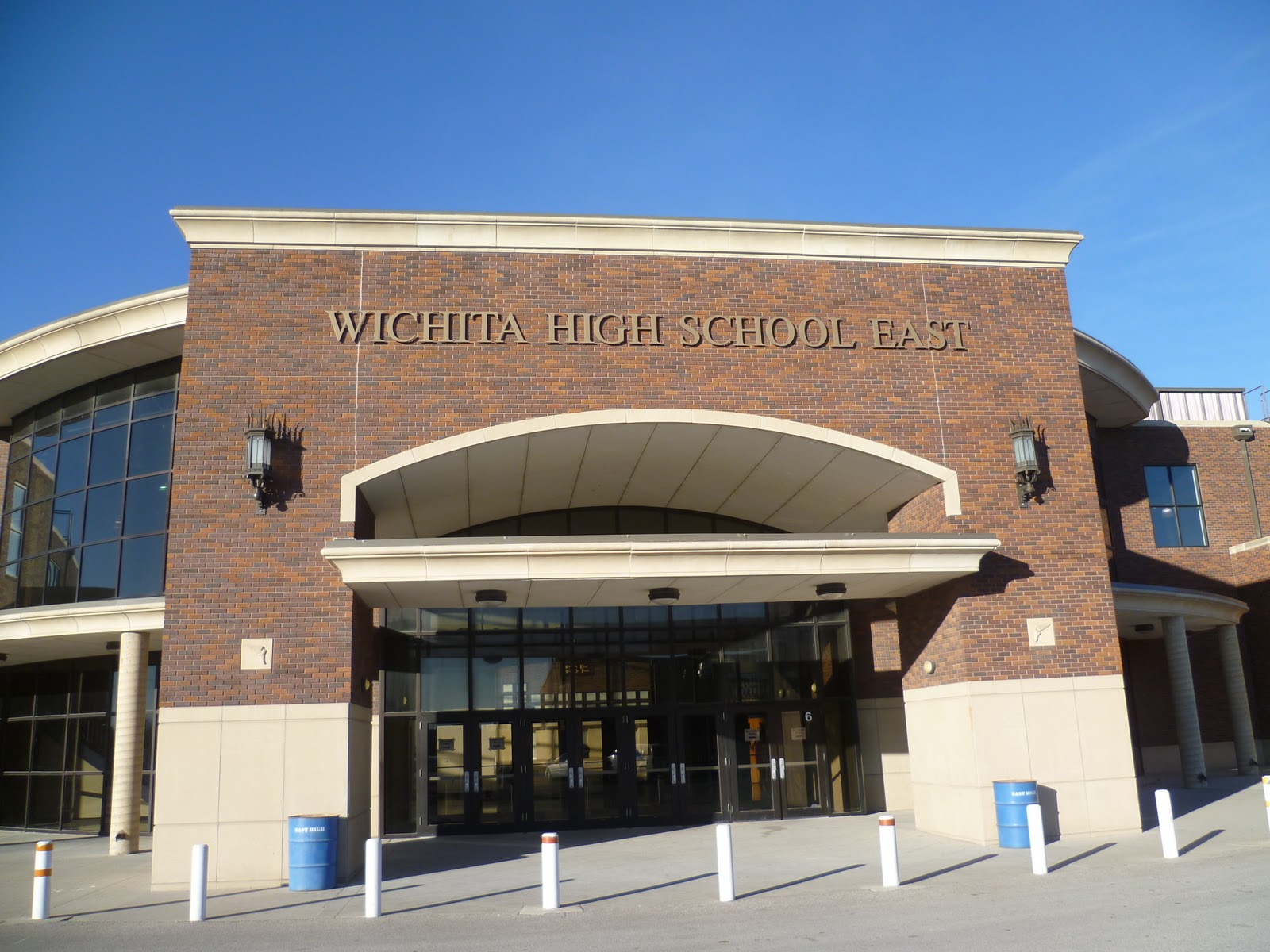 My travel in the USA: Wichita High School East