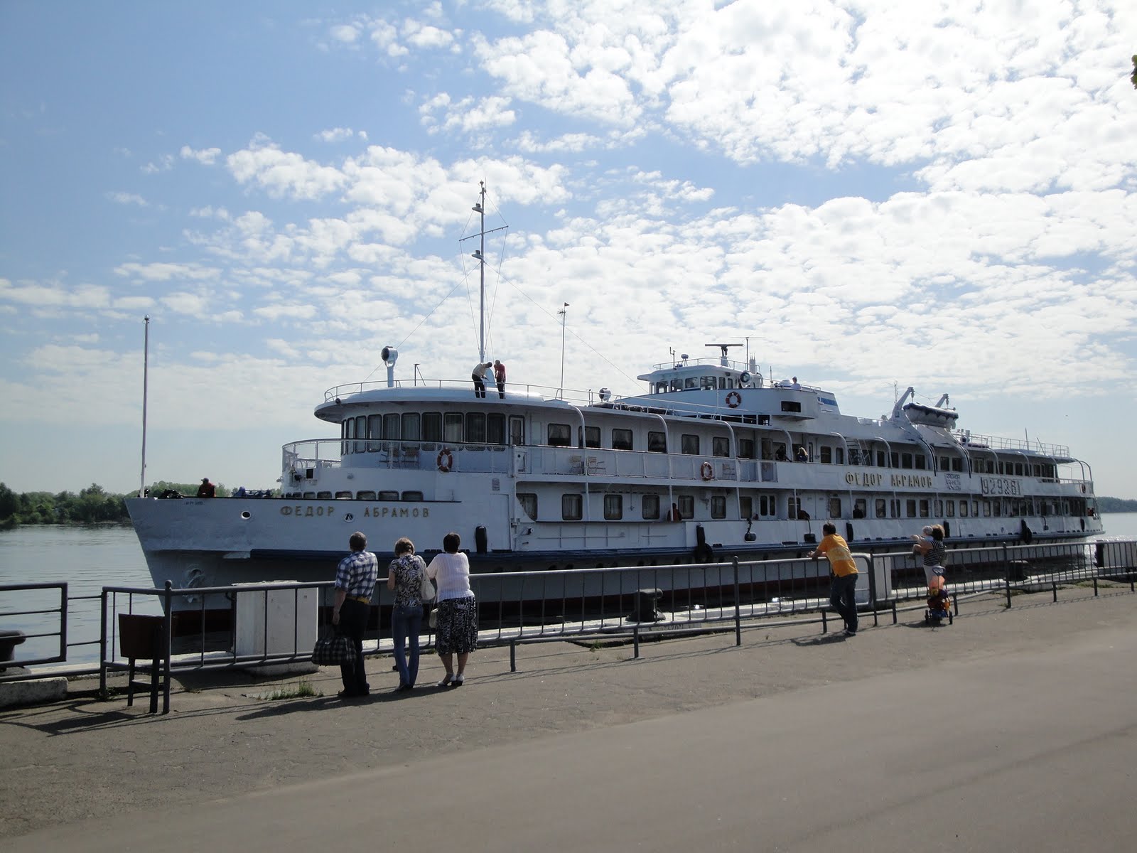 The Way to Russia: Volga River Cruise: Views from the Volga