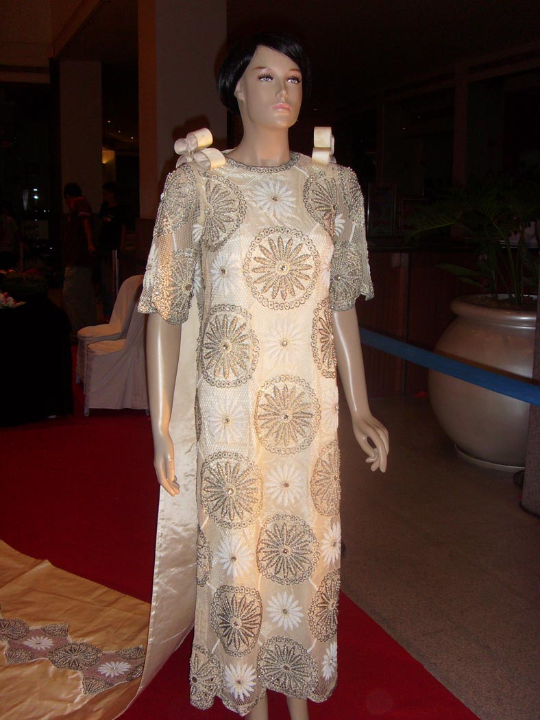 PINAS FASYON: FREEWAY REVIVES RAMON VALERA