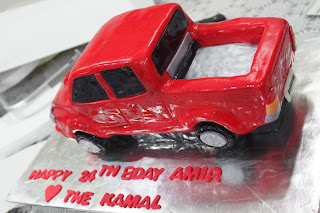 CitsCakes: Red toyota Hilux cake~