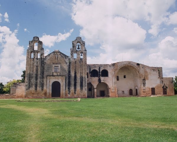 Instinto Canino: LA HISTORIA DE UN CONVENTO