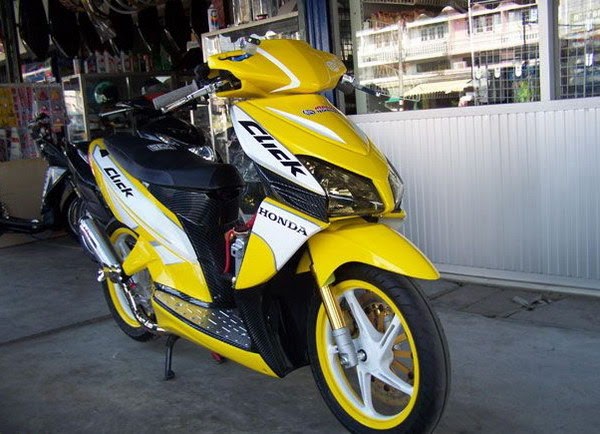 MOTORCYCLE GALLERY: Honda Click Yellow
