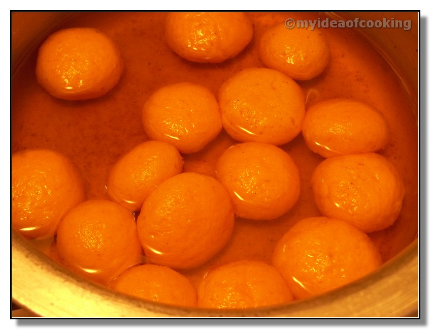Sangi's Food World: Rasgullas/Rasagullas