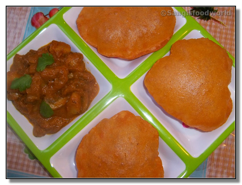 Sangi's Food World: Tomato Poori with Mushroom Potato Curry