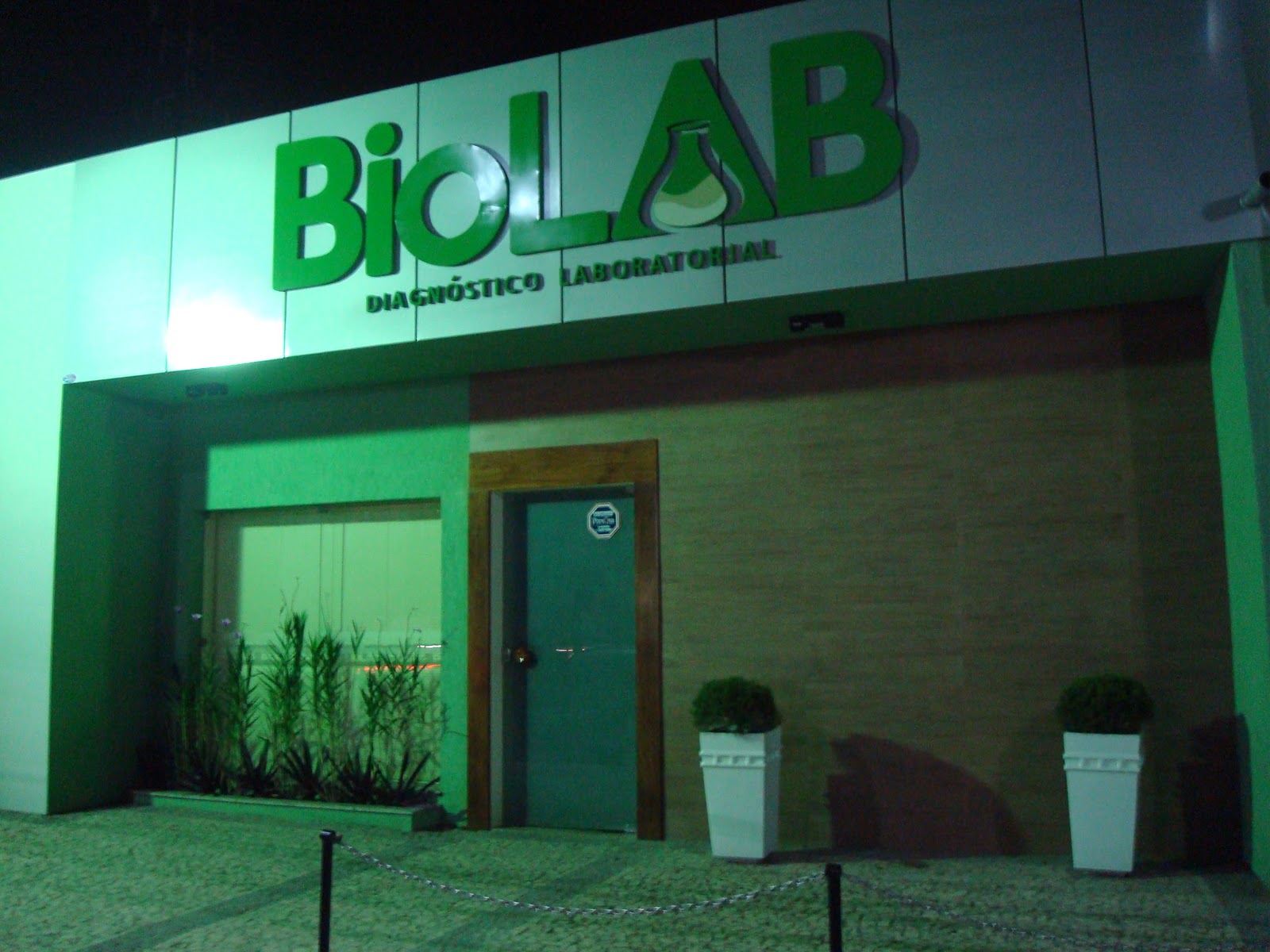 Carla Casaess: LABORATORIO BIOLAB-FEIRA-BA