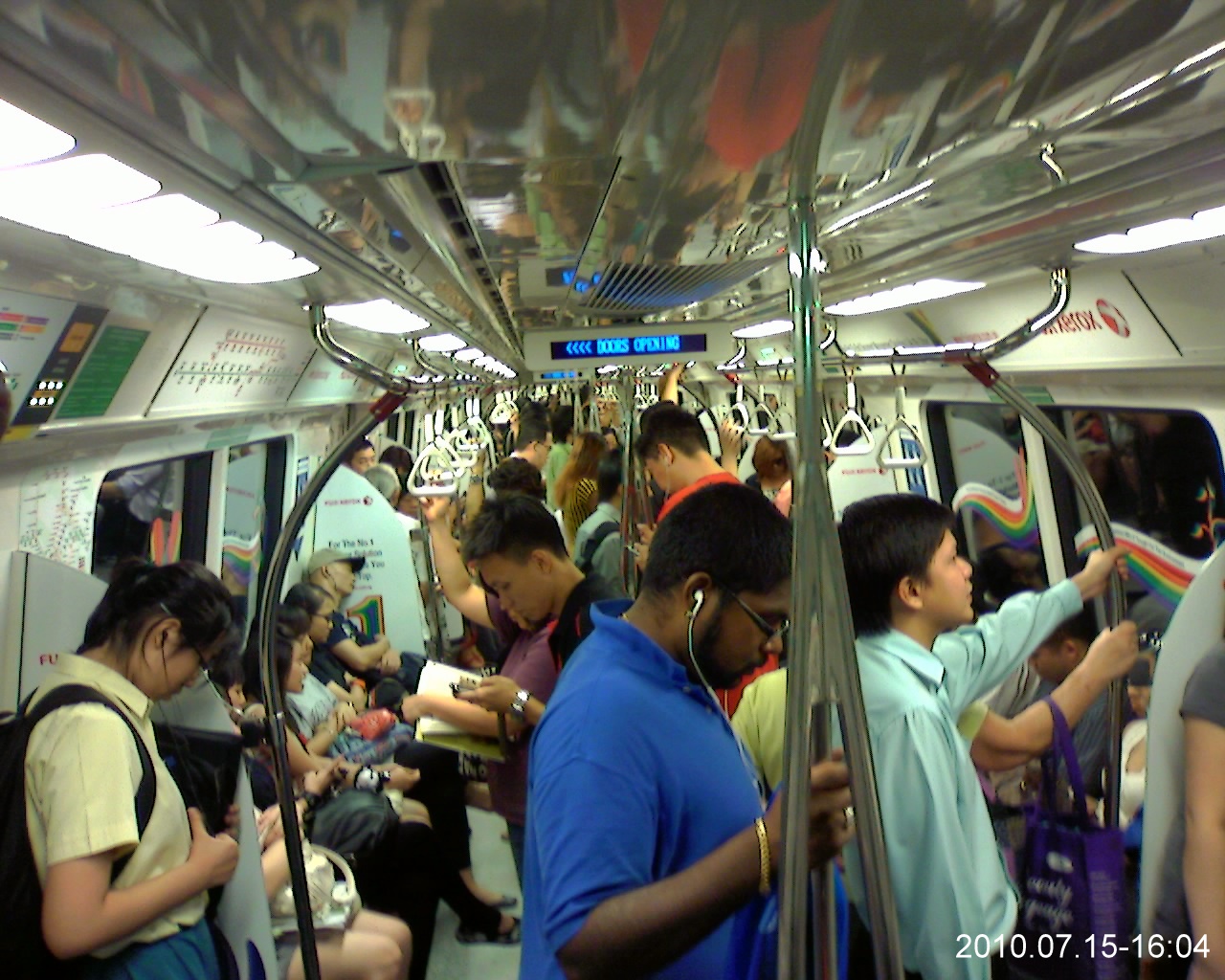 Singapore Newspaper Clippings: MRT crowd at 4pm