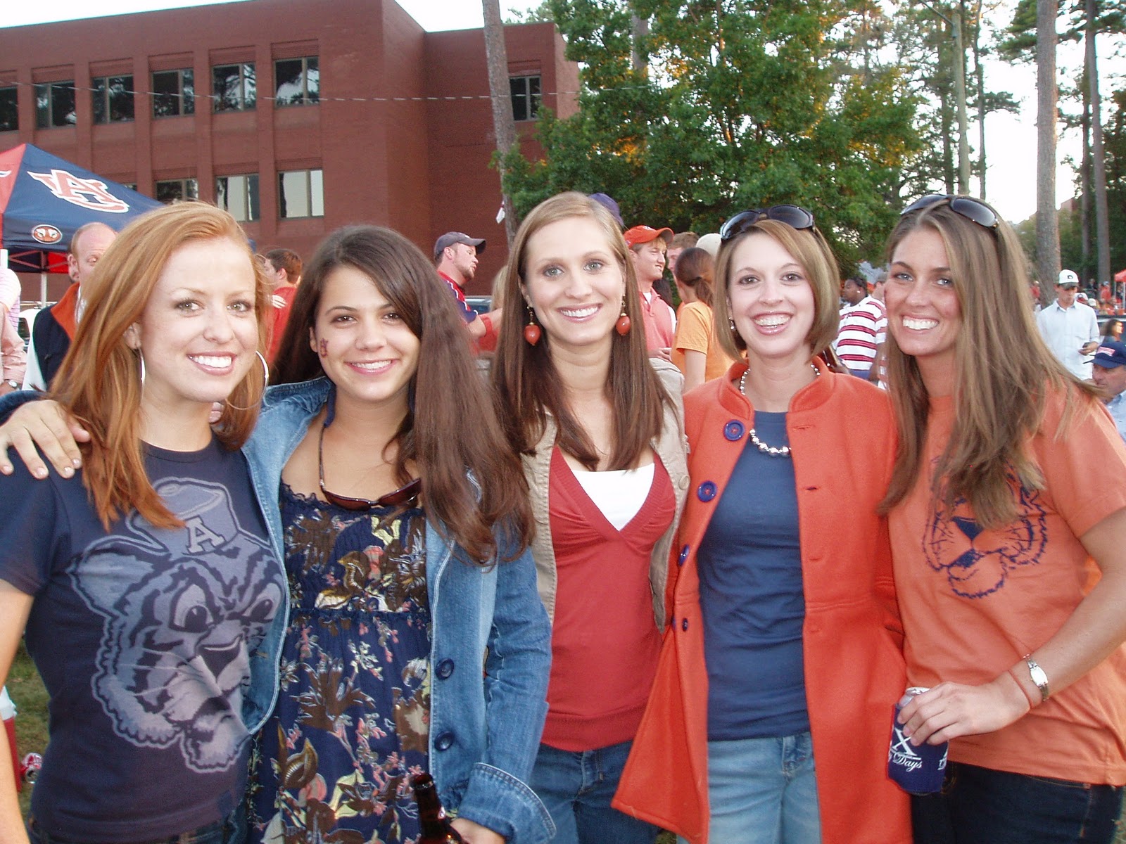 Three Mutts and a Baby: Everyone Loves an Auburn Girl