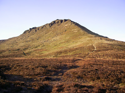 Peak District Walks: Fairbrook Naze & Kinder Scout from the Snake Pass ...