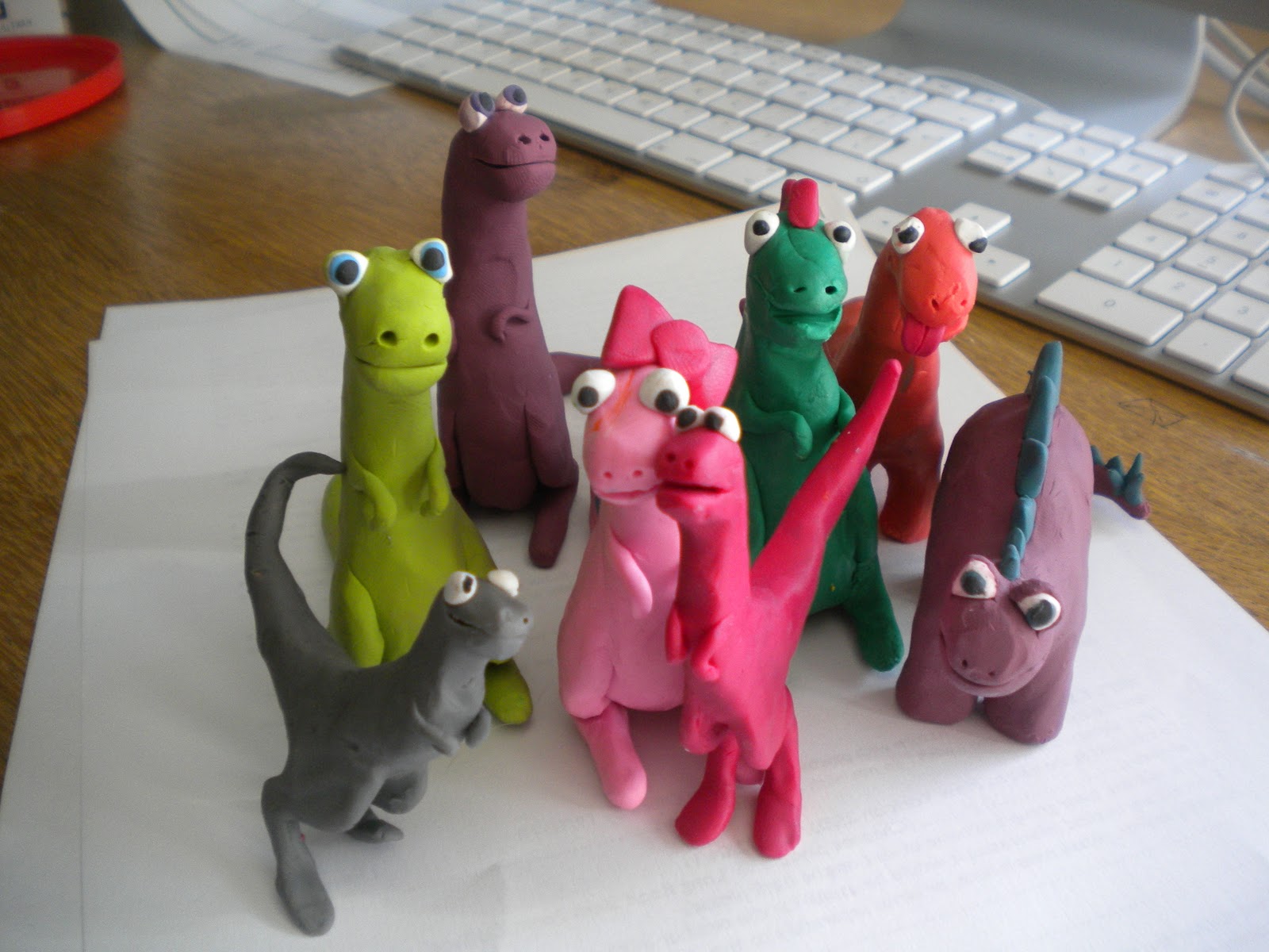 12U1-28 CHILDRENS FILM 2010/11: Pictures Of Rachel's amazing dinosaur ...