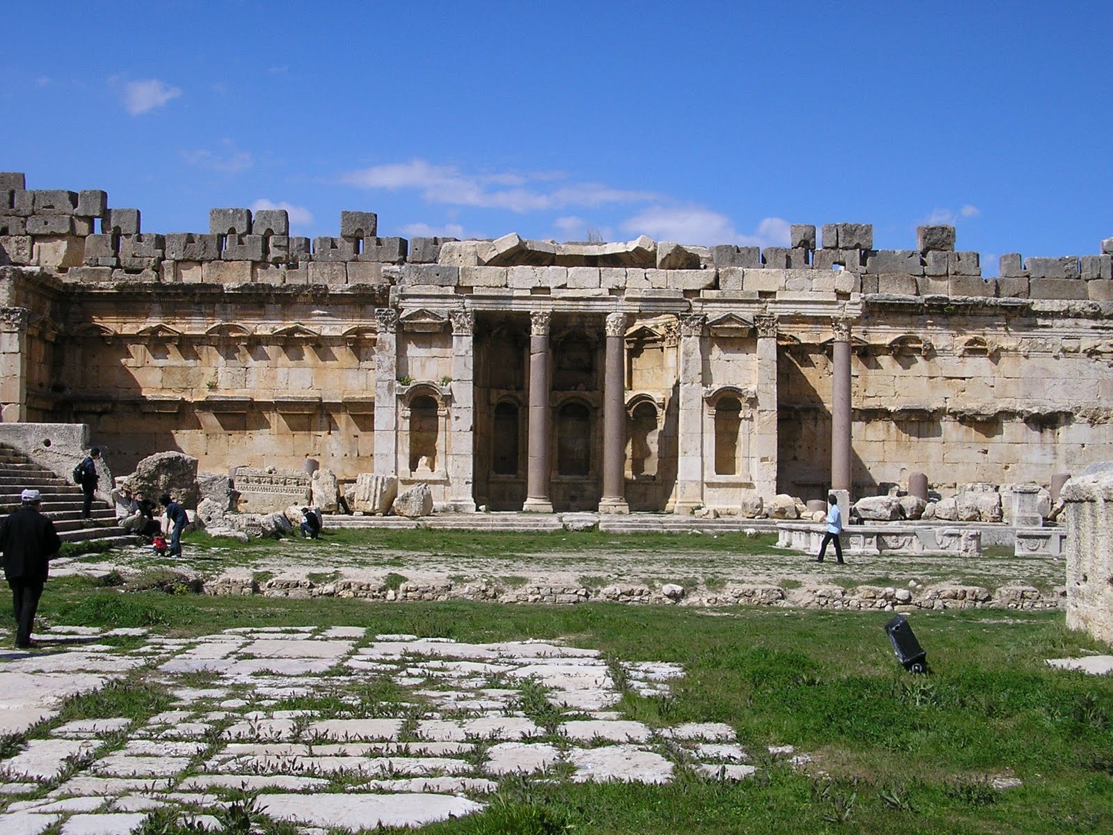 dairyspecialistinrussia: Historic Sites in Lebanon