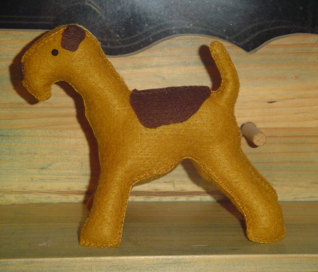 Crafting with dogs: Felt Dogs and Finishes