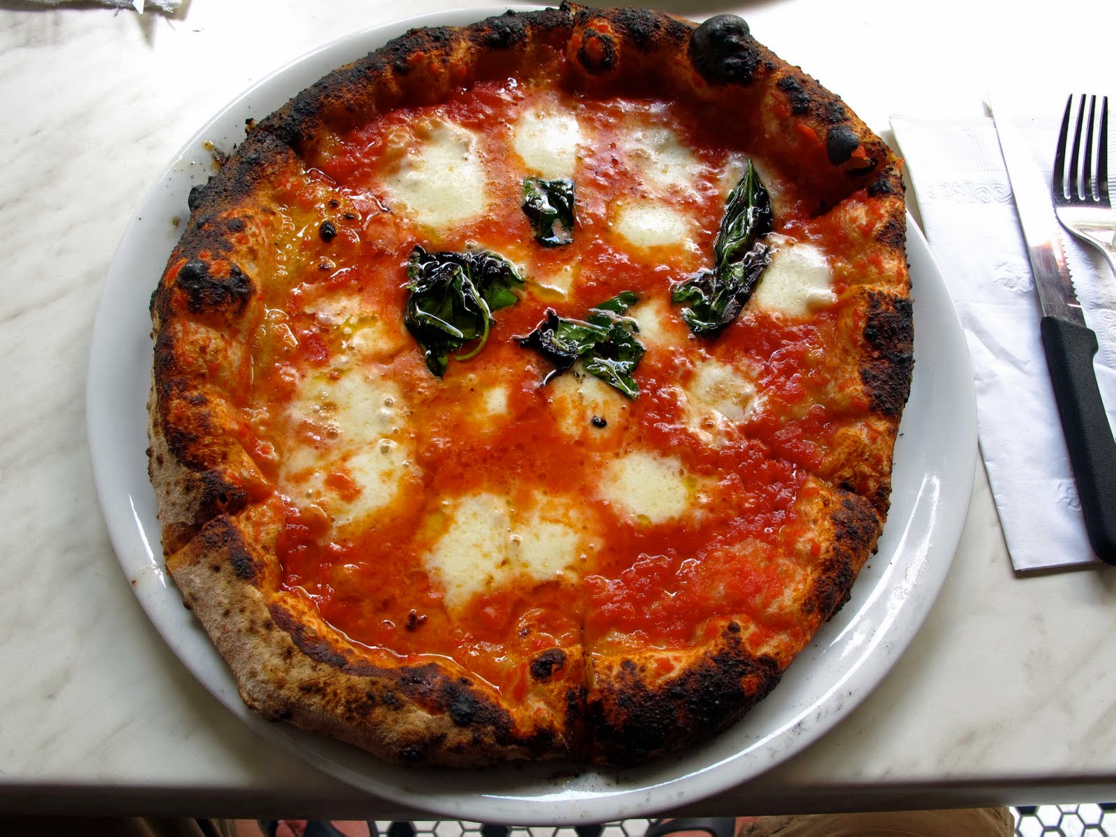 Amuse * Bouche: Totale Pizza: for the Budget Gourmet