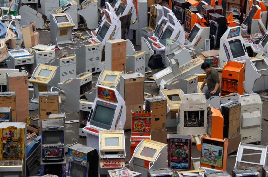 why do arcade cabs land at salvage yards? | Museum of the Game ...