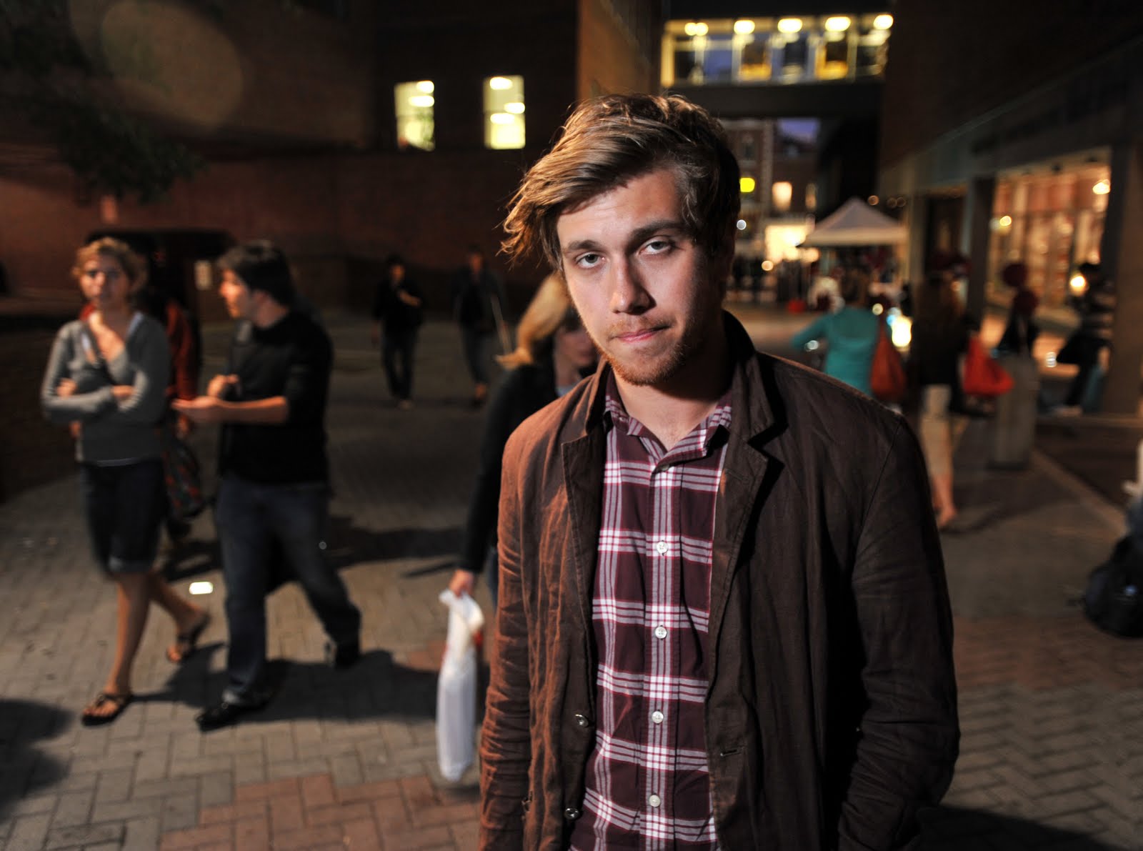 Robert Pattinson Life: Bobby Long Talks About Rob In Interview With ...