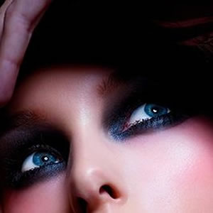 Fashion Style: Smokey Eyes