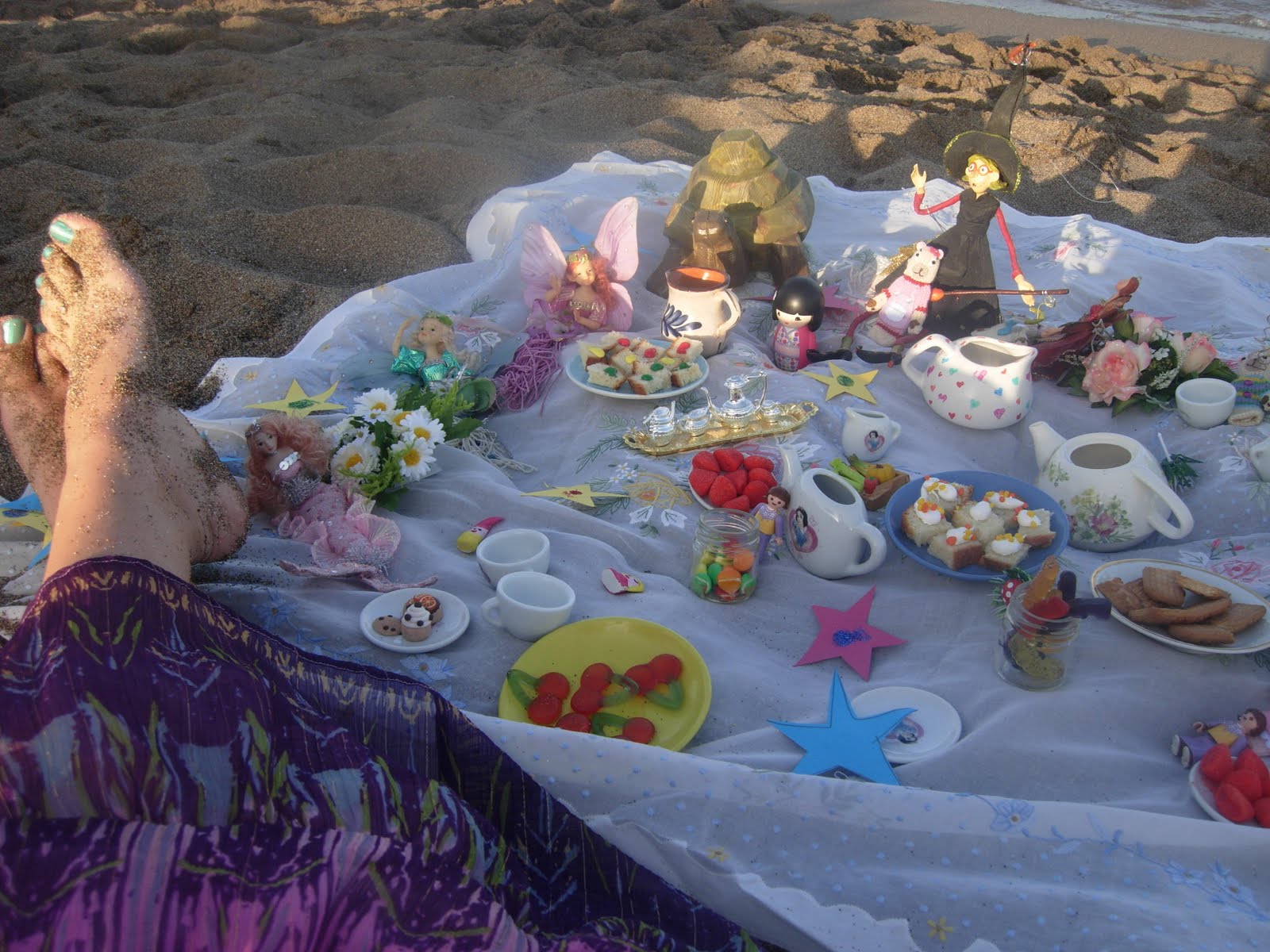 A PINK DREAMER: A Mad Tea Fairy Party On a Greek Beach! - Summer ...