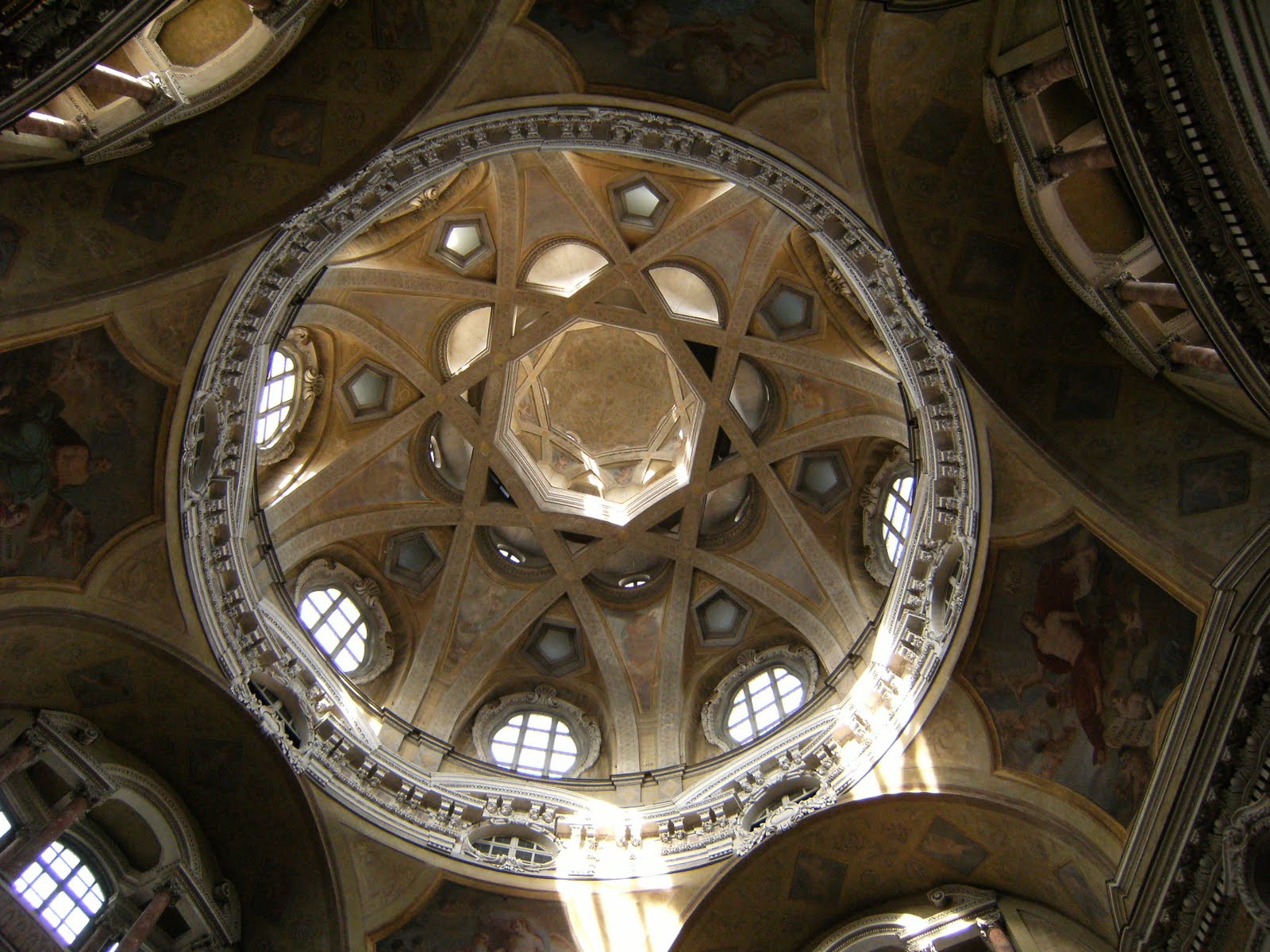 336 hours in Turin: Galumphing through 'Il Centro'