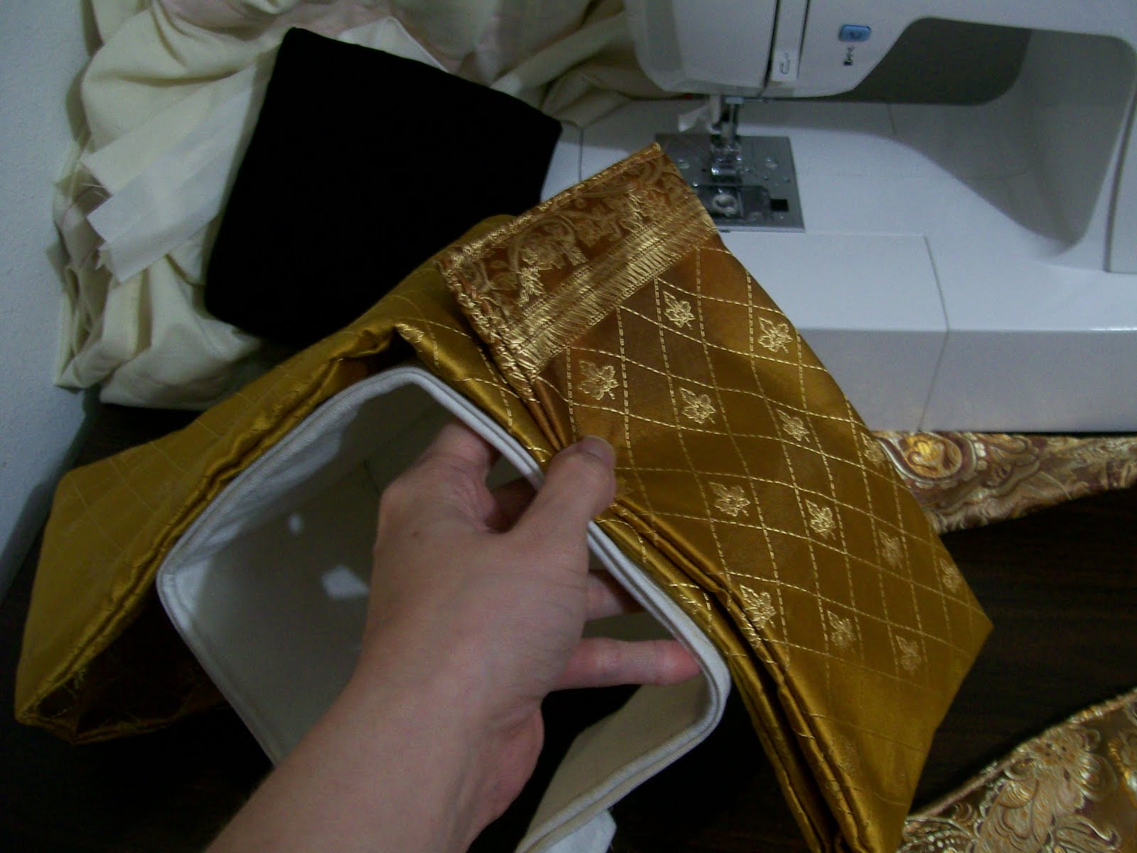 Mo's Renaissance Dress Diaries: Tudor Gable Headdress