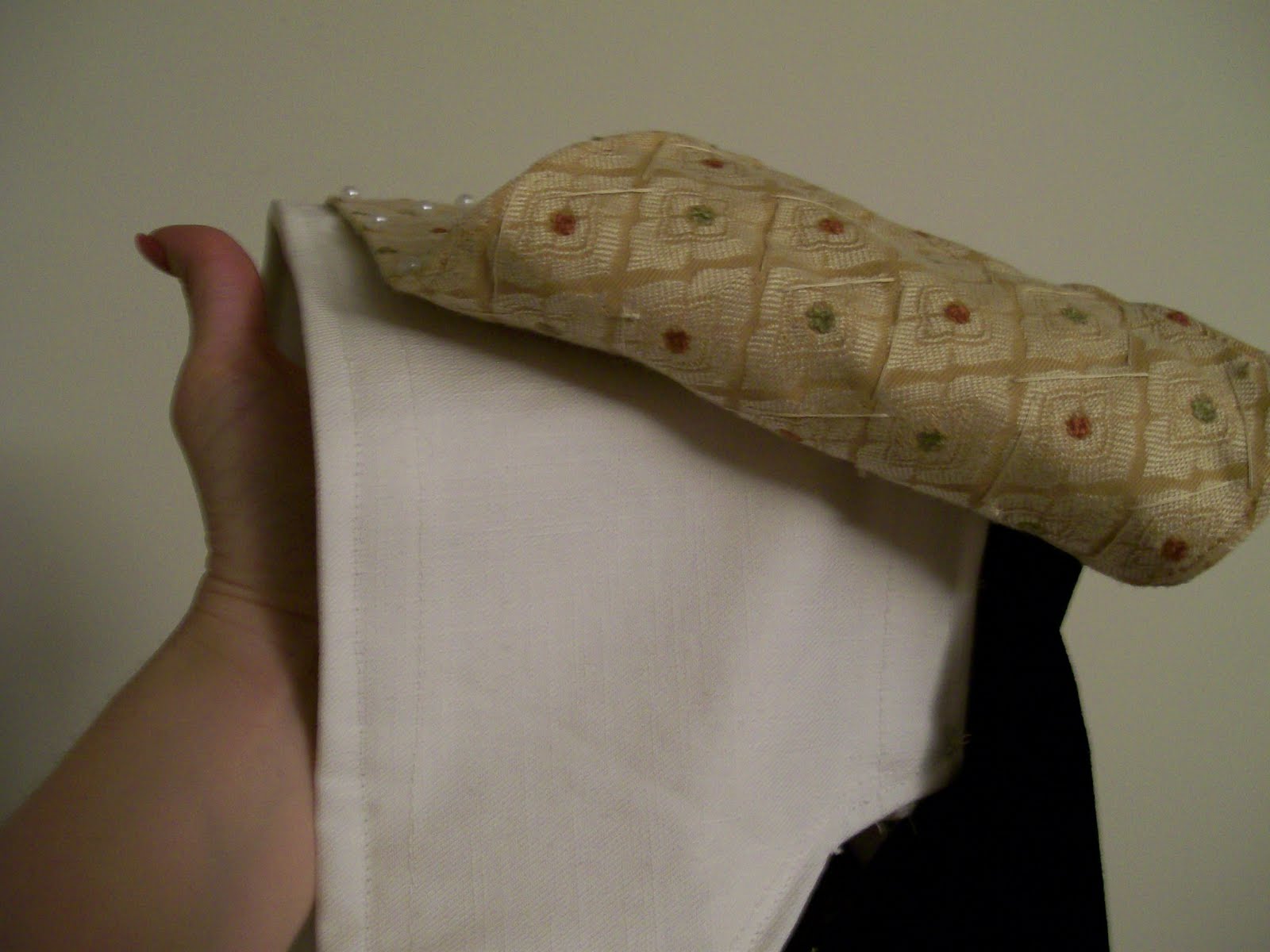 Mo's Renaissance Dress Diaries: Tudor Gable Headdress