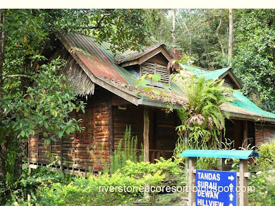 Riverstone Eco Resort: CHALET KAYU