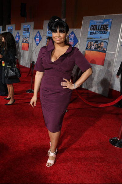 ::Saucy's Review:Celebrity news not gossip