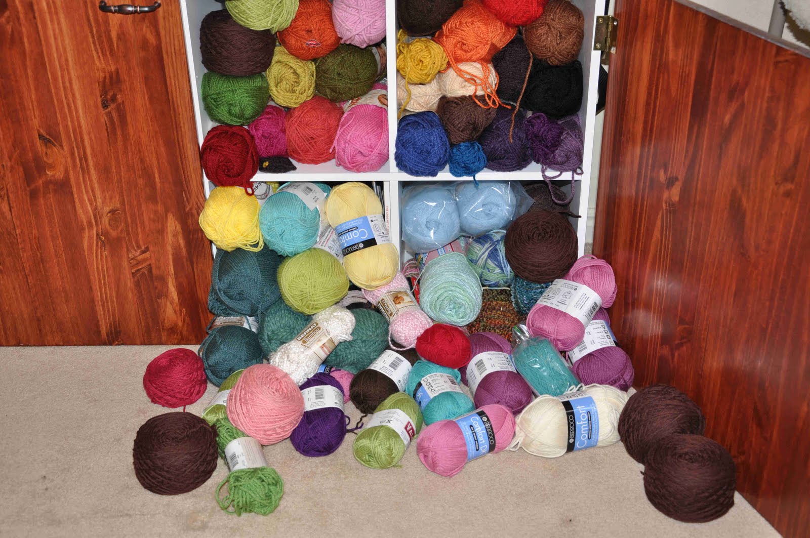 Finally Finished Crafts: Too much yarn? Is that even possible?