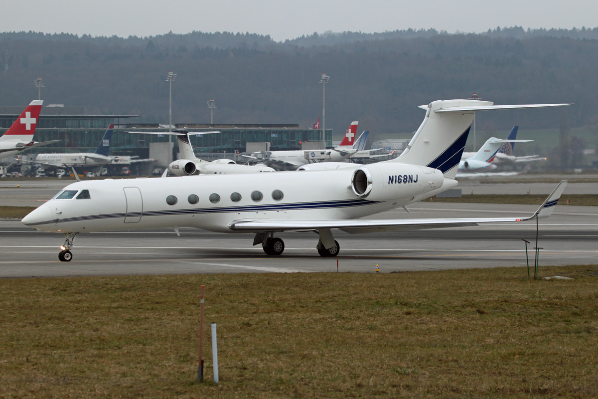 Planes and Trains - Planes 2011: N168NJ / Gulfstream GV / Corporate ...
