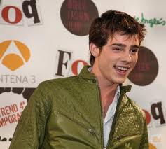 Clara y Carmen: Personajes de la serie: Física o Química