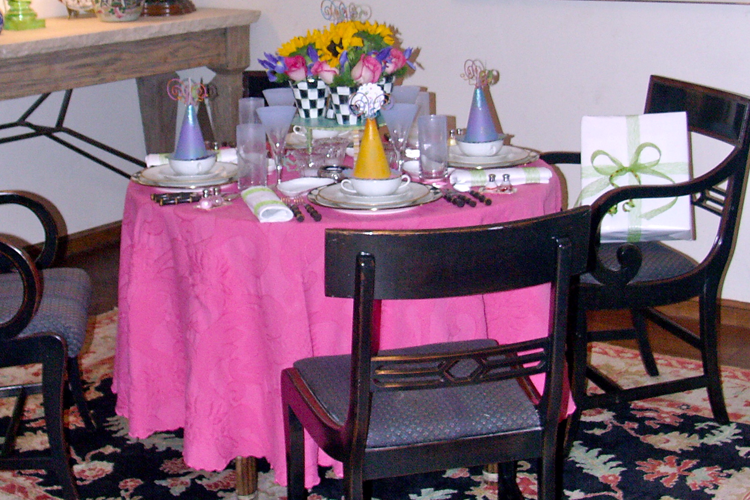 Let's Party! - Entertaining Women