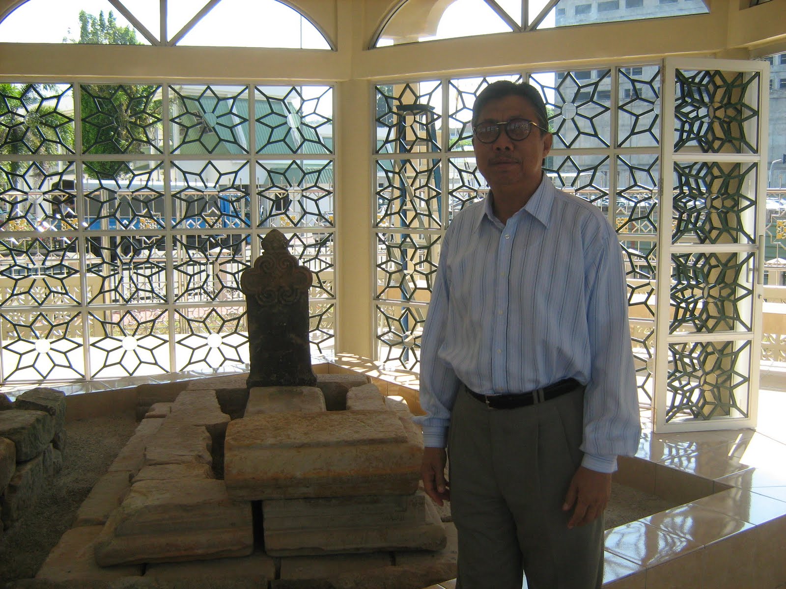 Unit Tanah-Tanah Perkuburan Islam: MAKAM RAJA AYANG