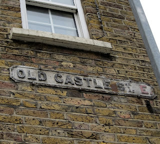 Victorian Road signs circa 1866-1917 | Through the Eyes of a Londoner