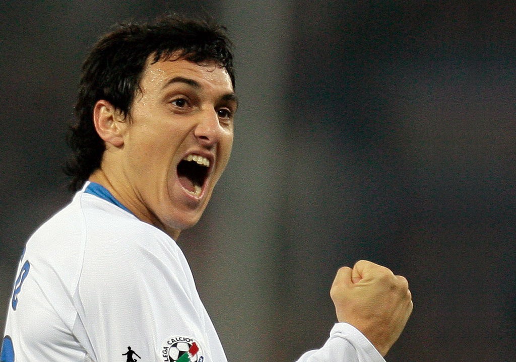 Soccer - Football Scores: Nicolas Andres Burdisso (AS Roma 2010)