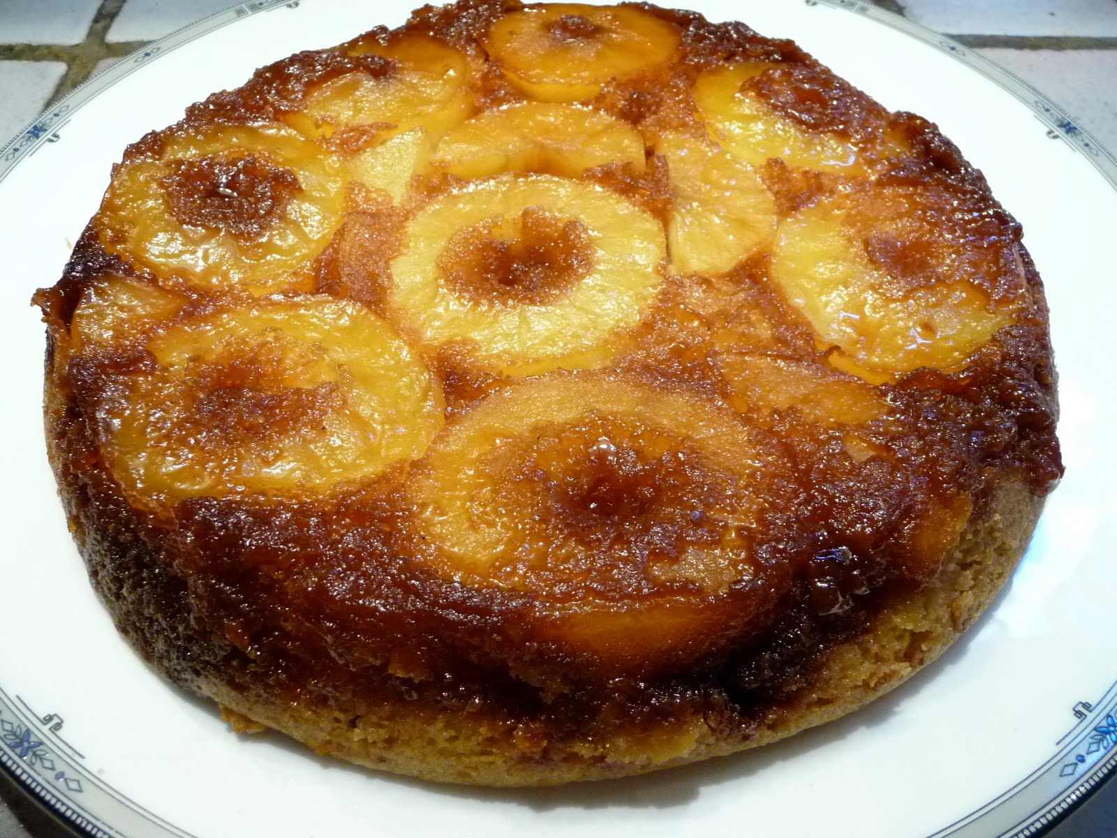 V GATEAU AUX POMMES CARAMELISE