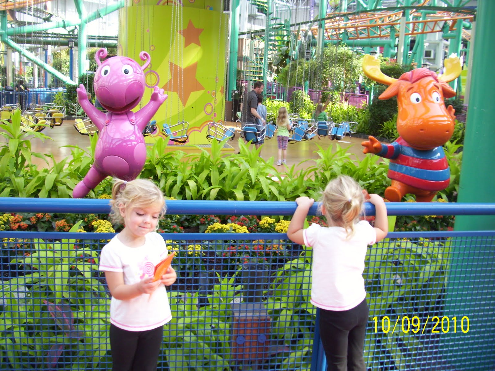 outpourings from a mom's heart: Nickelodeon Universe