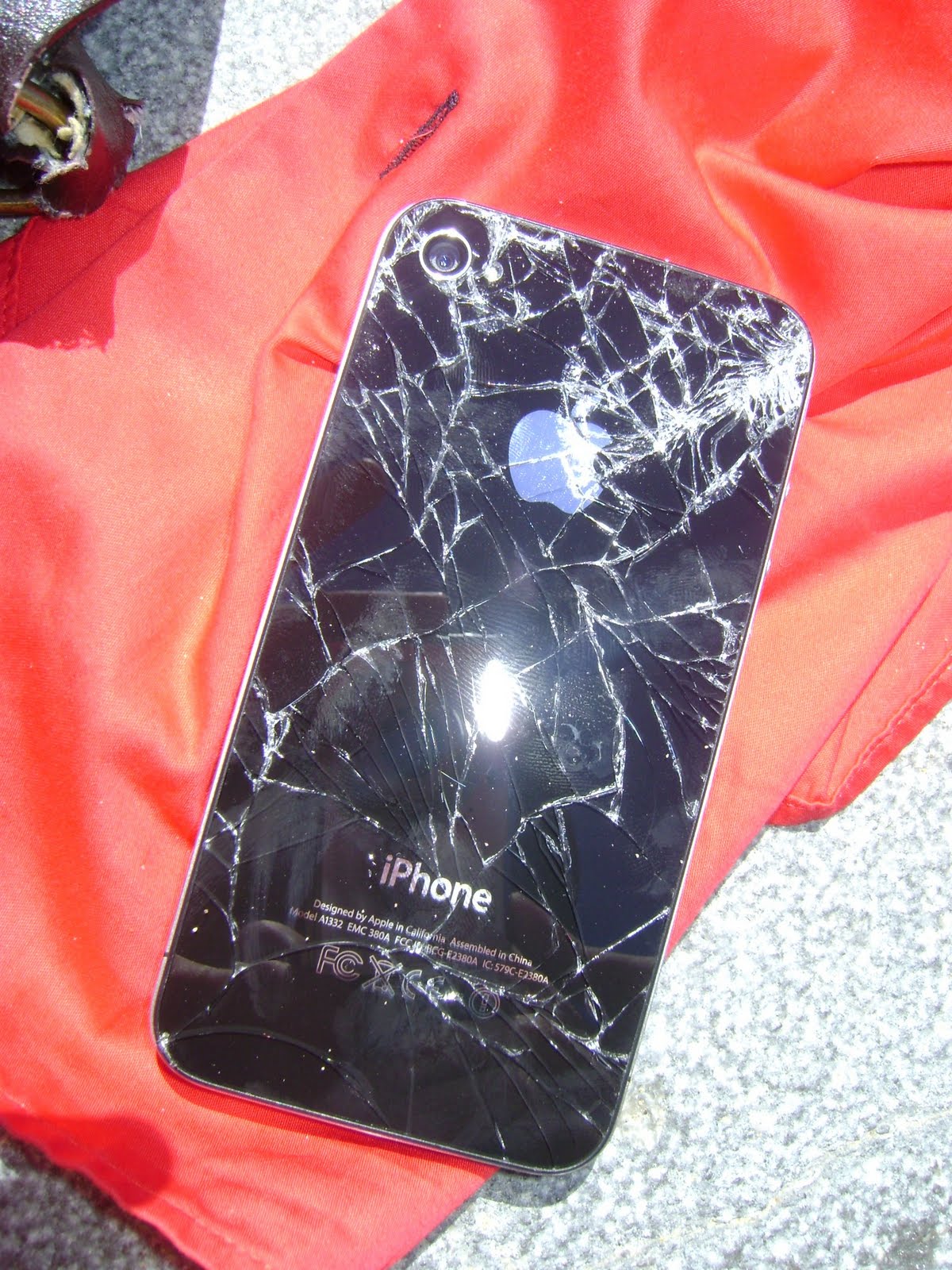 Broken iPhone G4: The first and last fall