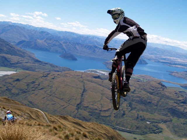 Mountain Bike Jumps - Go To The World...