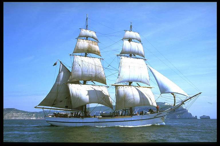 El mar és el camí: El "Maria Assumpta" navega "A tot vent"