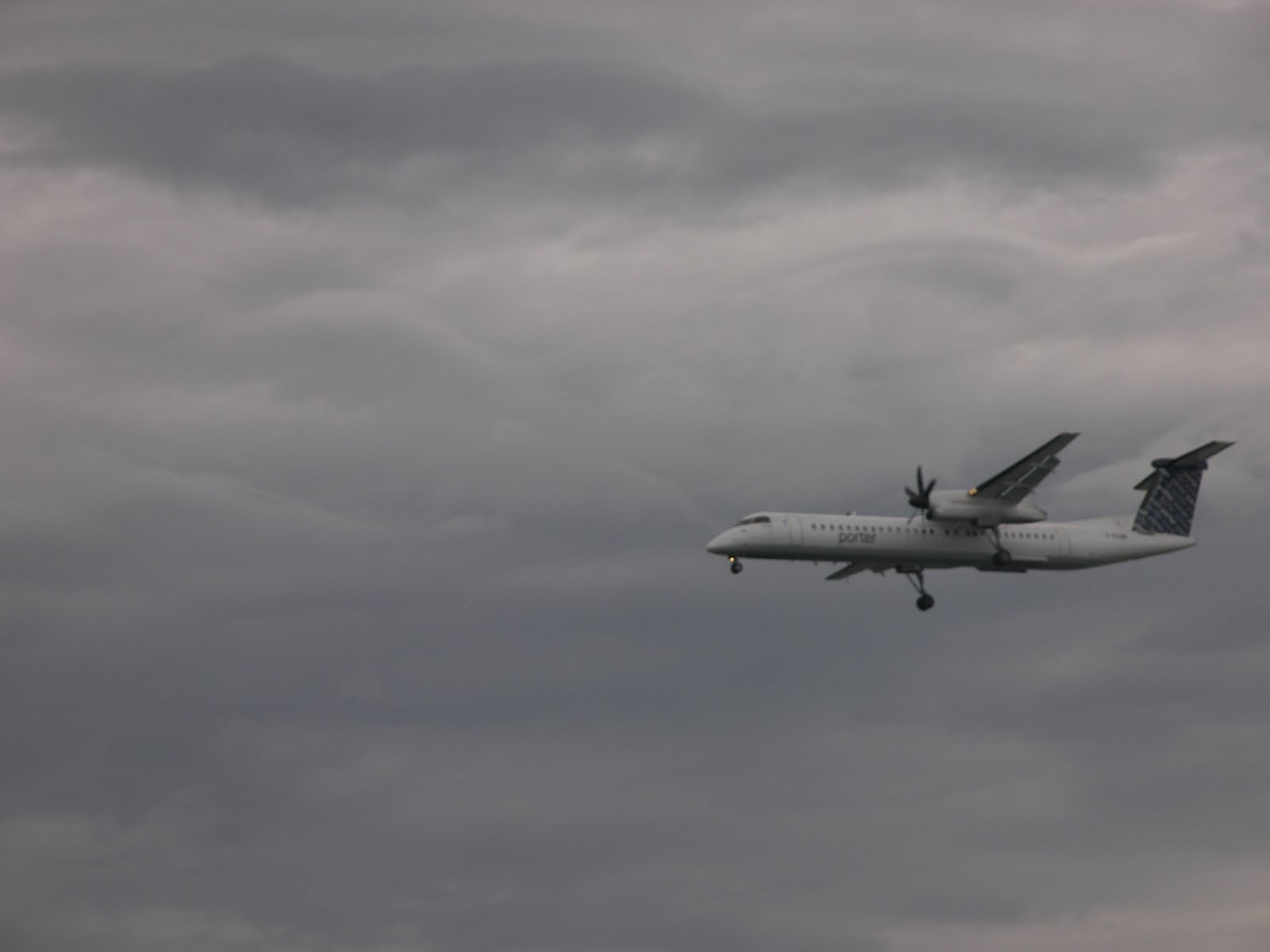 The History Dropoff: Charles Lindbergh and Amelia Earhart