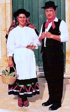 RANCHO FOLCLORICO DA CASA DO POVO DE CONCEIÇÃO DE FARO: Trajes