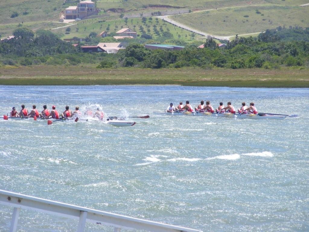 King Edward VII School Rowing Club: 1st VIII win boat race!!!
