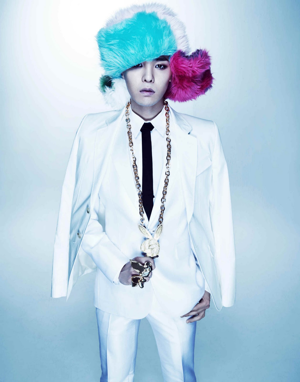 nona ellin's blog: GD & TOP in "HGH HIGH" fashion at World Premiere