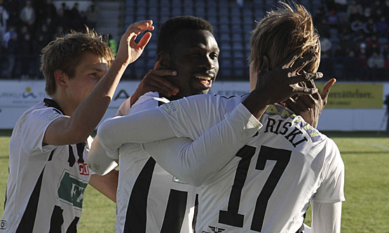 Descubre las Promesas del Mundo del Fútbol: Los hermanos Riski