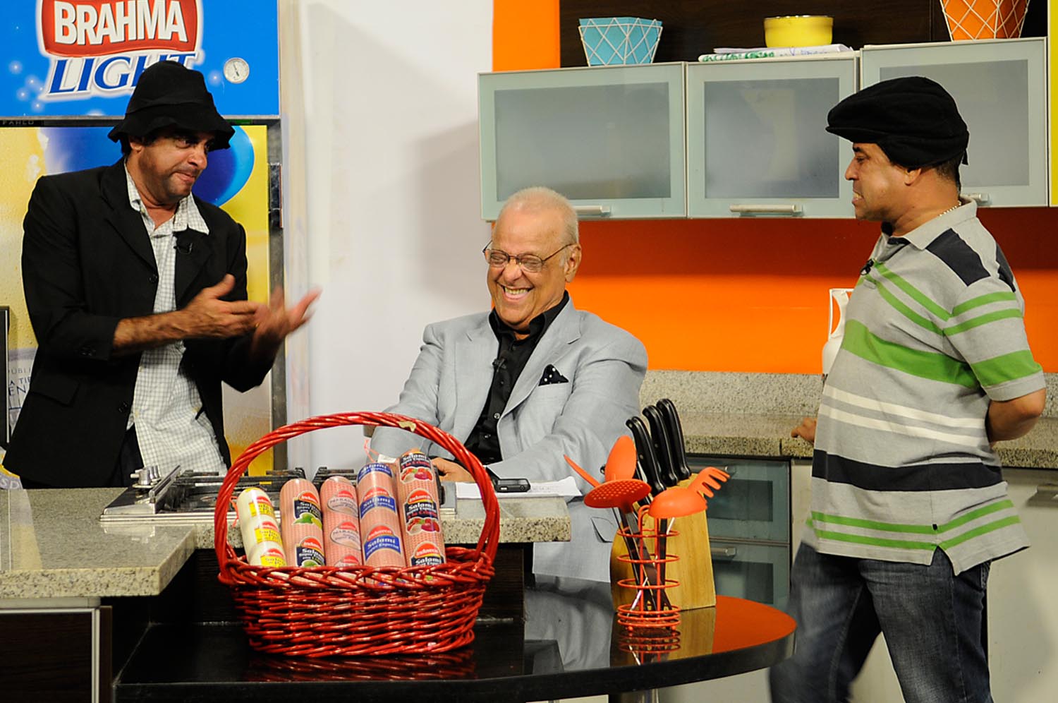 FREDDY BERAS GOICO VUELVE A SU PROGRAMA "CON FREDDY... Y PUNTO ...