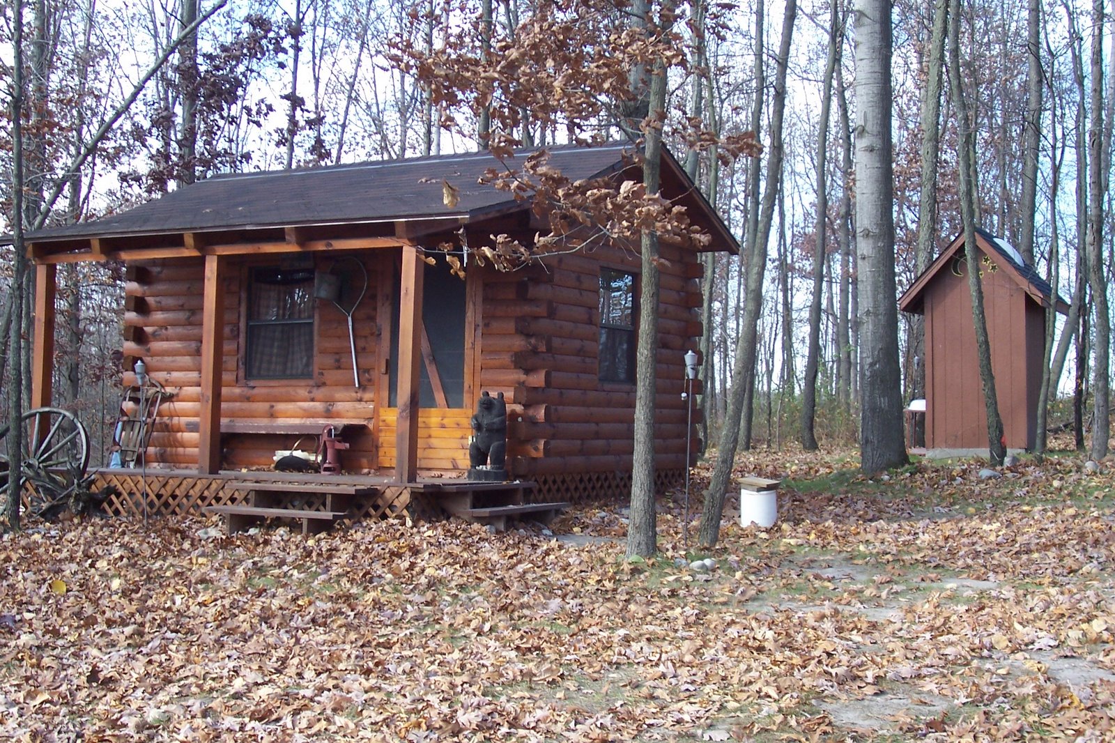 Mirror Lake Bed & Breakfast Bunk House and Cabin in the Woods: Mirror ...