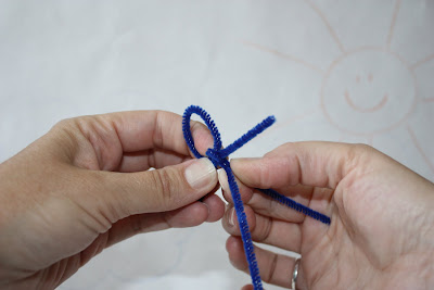 PaperTurtle: Pipe Cleaner Man Tutorial {for Presley}
