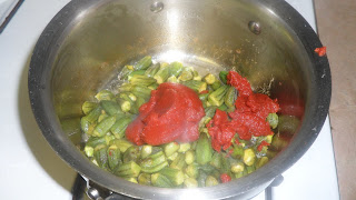 Bhibik ya NehNeh: Bamyeh (okra stew) بامية