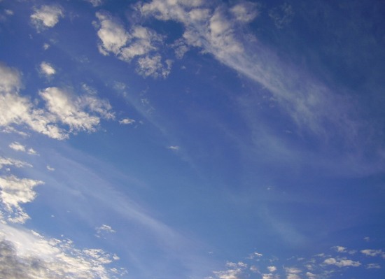 Cuentos del mundo: ¿Por qué el cielo está tan lejos?